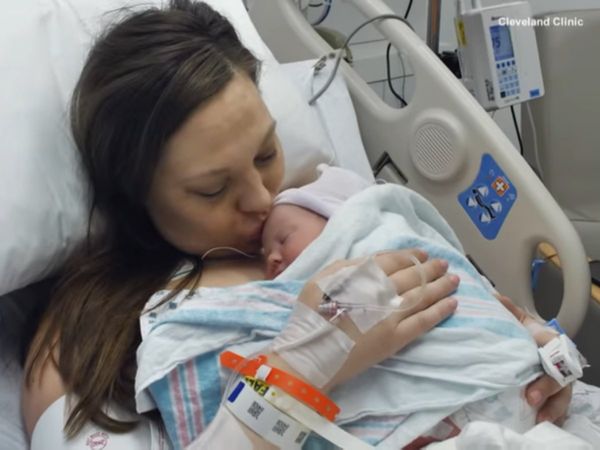 A woman born without a uterus gave birth to a healthy baby, find out ...