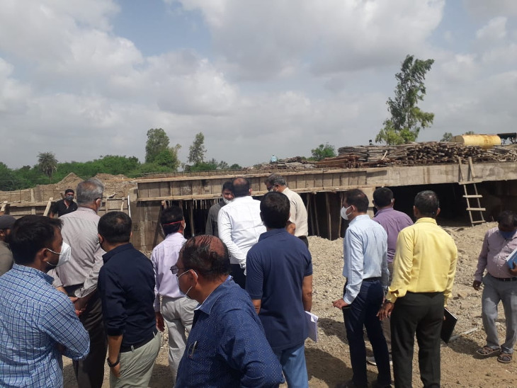 rajkot Corporation commissioner visit to AIIMS hospital work place ...