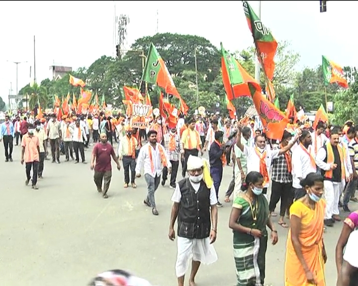 BJP, Congress and Shiv Sena candidates have filed nominations for Dadra ...