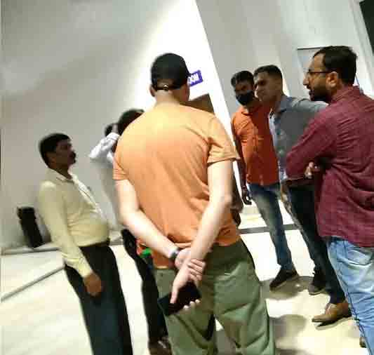 KP Gosavi was with Samir Wankhede on the day of Mumbai Cruise raids ...