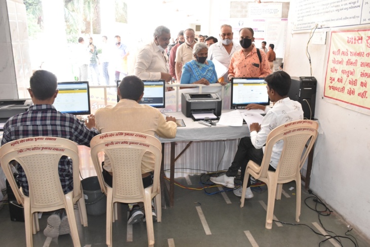 Junagadh district was the first in the state to dispose of applications ...