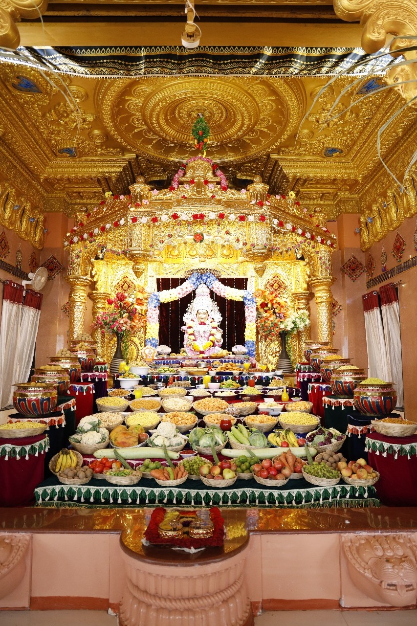 A five-day grand pujanotsav from the year of sitting in Varnindradham ...