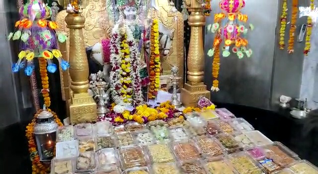 Thousands of devotees throng to pay homage to Ranuja Ramdev Peer of ...