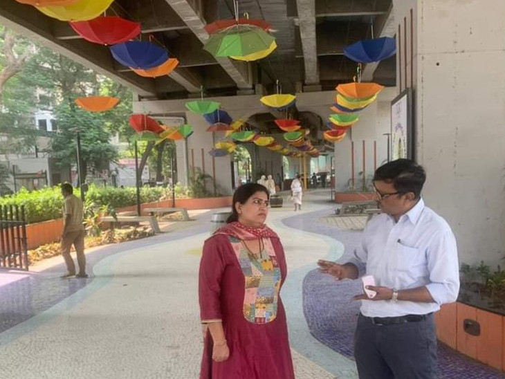 Theft Umbrella Beautification under flyover bridge near Home Minister ...