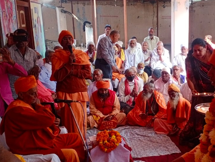 Brahmachari Jayeshbhai installed as the new Gadipati of Sojitra's Sat ...