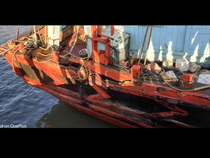 Maharashtra fishermen besiege Nawabbandar boat and attack Tandel ...