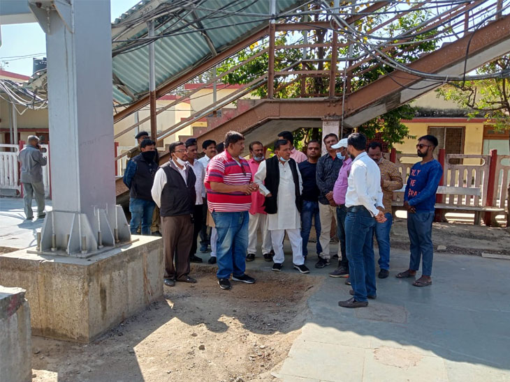 Will be the division's longest modern bridge at Godhra railway station ...