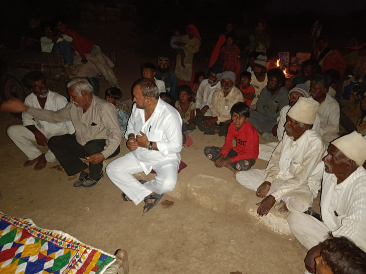 Deer village of Ranavav taluka has been deprived of light facility for ...