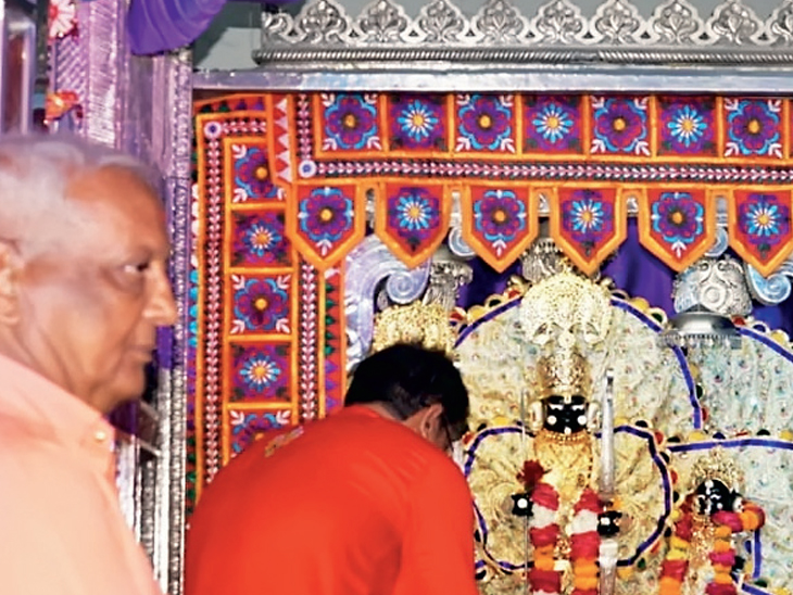 Celebration of the manifestation of Limit Purushottam all over Kutch