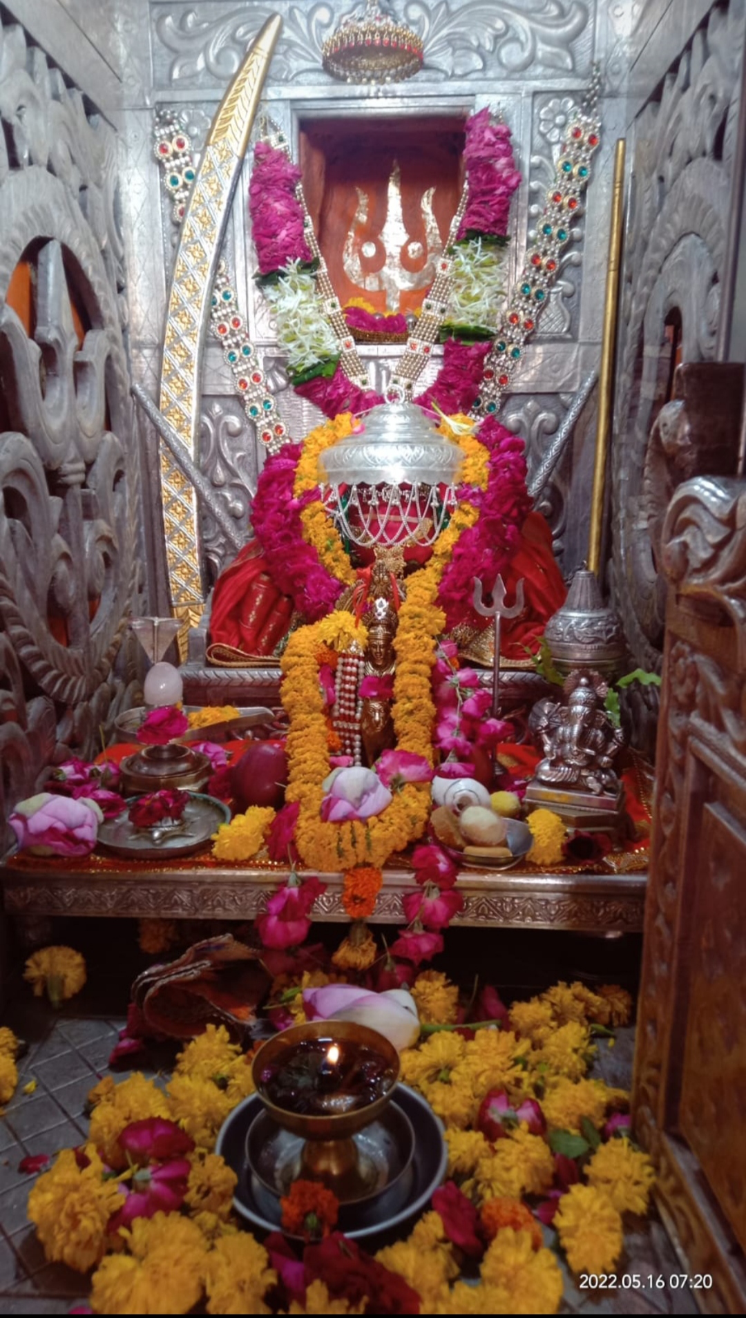 Fifty two yards flag hoisted by a devotee of Saurashtra in the land of ...