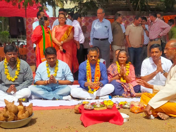 Closing ceremony of 4 works worth Rs. 40 lakhs in Vyara town ...