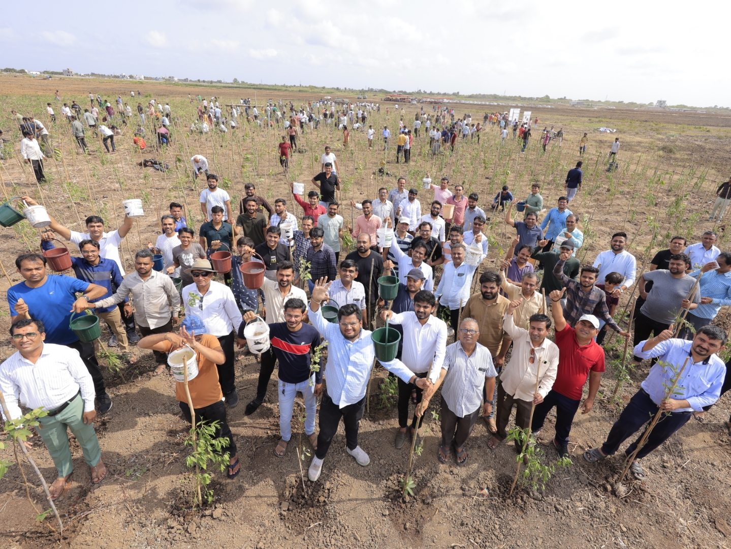 5000 families plant one lakh trees in Nimlai, Navsari, Ramakrishna ...