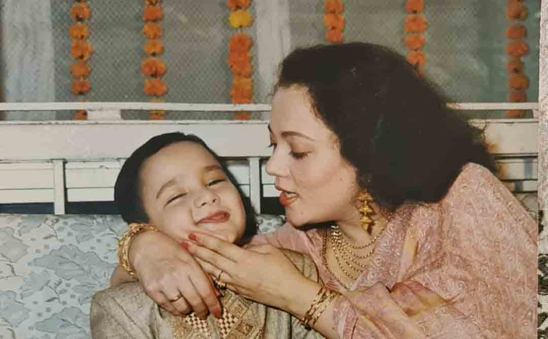 'Ram Teri Ganga Maili' fame actress mandakini' son Rabbil Thakur to ...