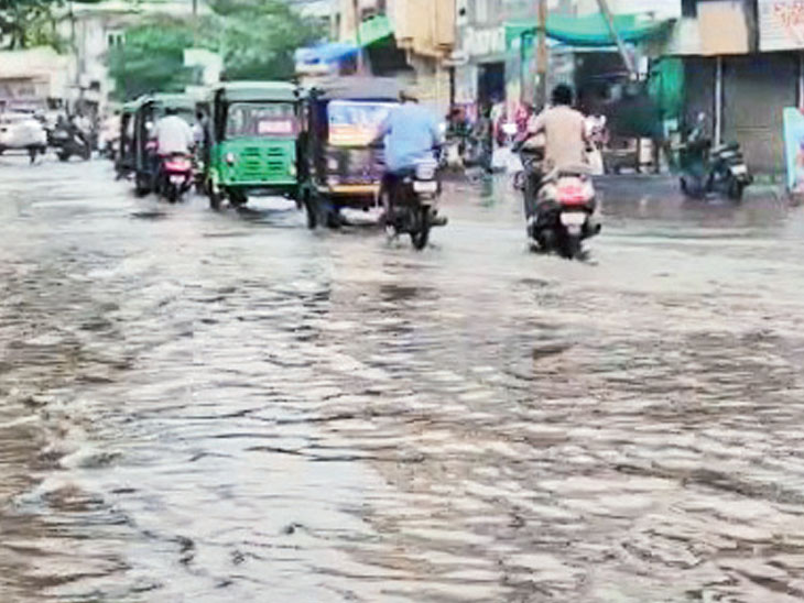 In Bharuch, the roads are flooded only during the rainy season | સમસ્યા ...