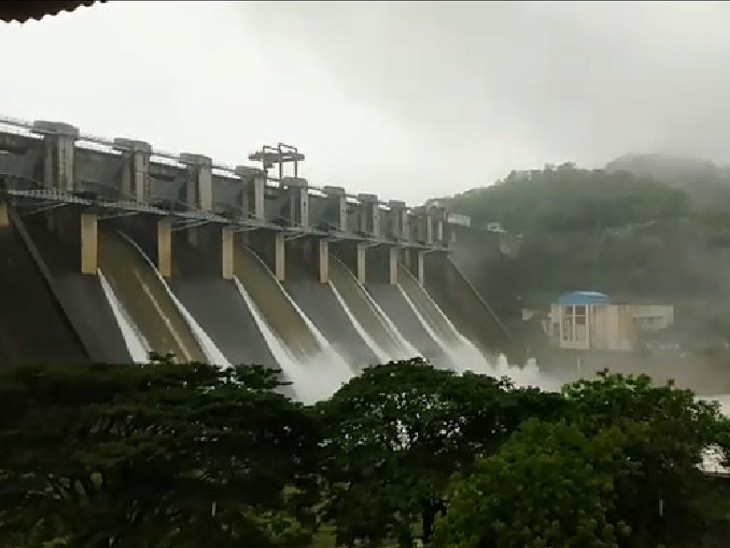 6 gates of Dev Dam opened, floods in Dev river, 26 villages on the ...