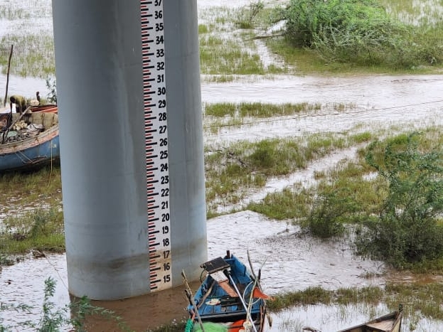 Relief from falling water level of Narmada river at Golden Bridge ...