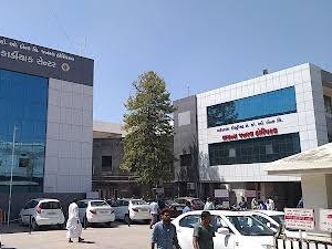 In Makanj, Mehsana, friends refused to lend 500 rupees, and one had to ...