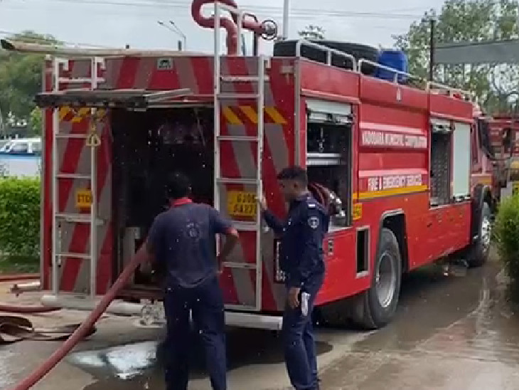A fire broke out in the record room on the third floor of Bapod police ...