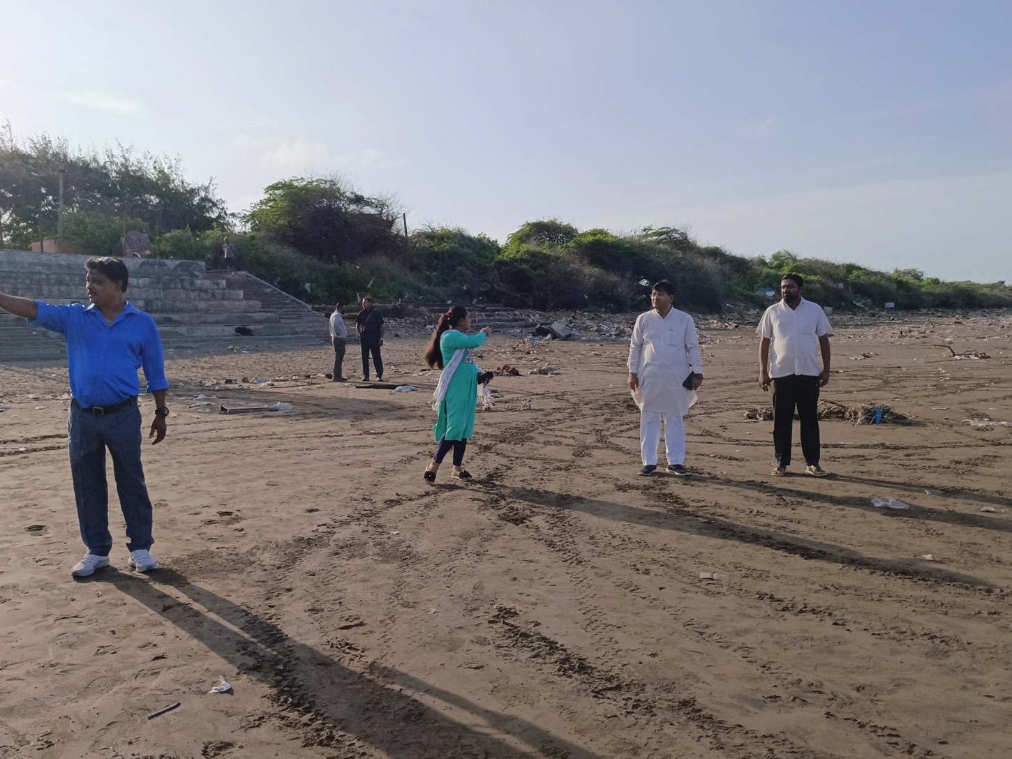 Floods in Navsari district eroded Dandi beach, MLA R.C. Patel observed ...