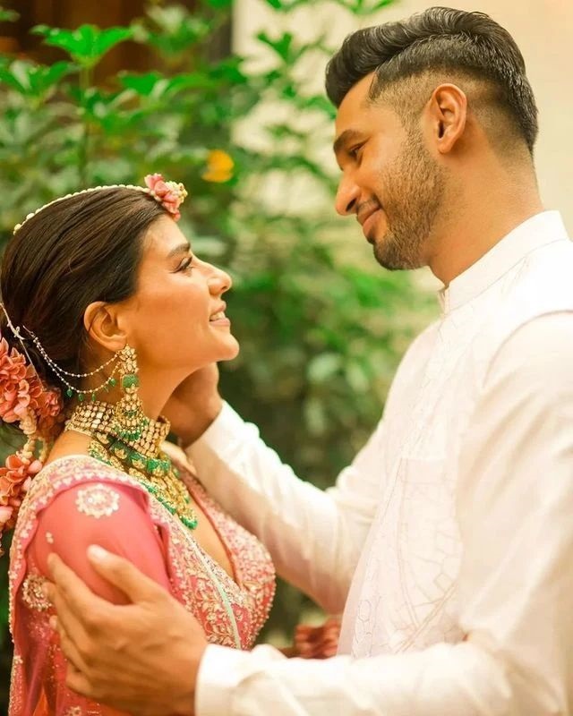 Singer Arjun got married in Hindu rituals | વેડિંગ Pics: સિંગર અર્જુને ...