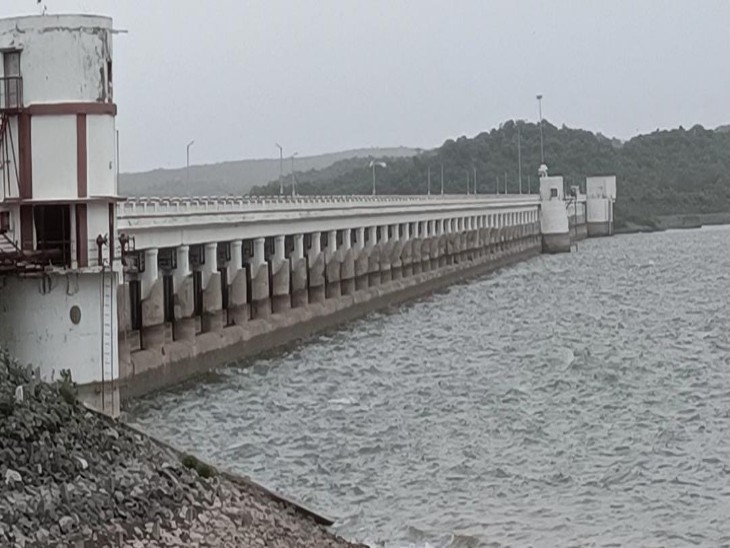 Inflow of water continues for two consecutive days in Shetrunji Dam of ...