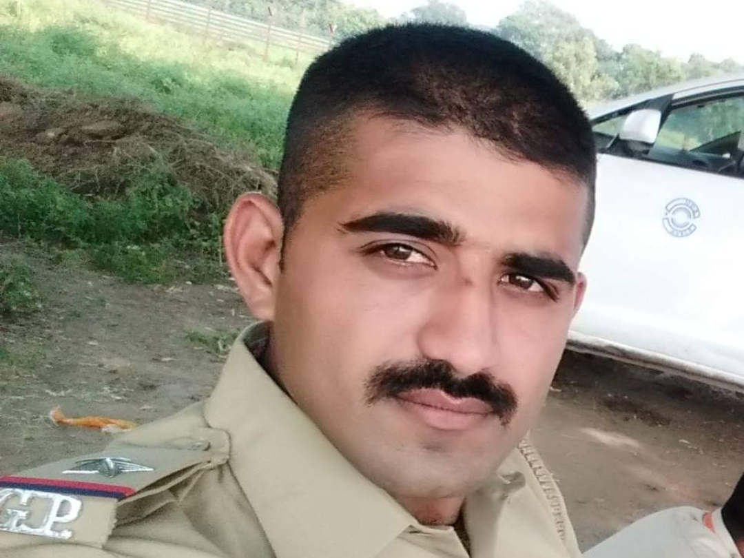 ASI Paresh Chawada drowned while taking a bath in the dam at Khirasa ...