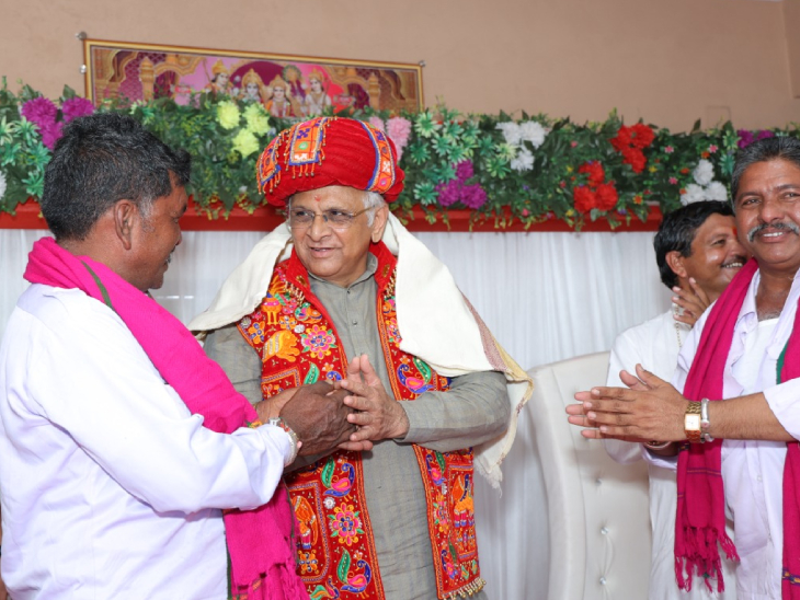 Raipar village of Babara Bhupendra Patel had darshan at Veerabapa's ...