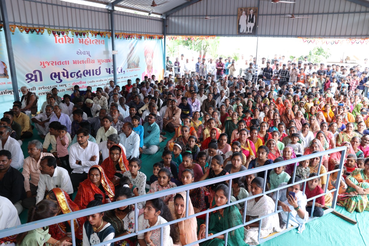 Raipar village of Babara Bhupendra Patel had darshan at Veerabapa's ...