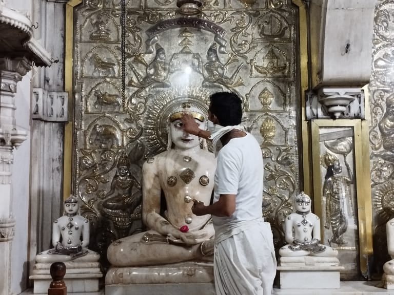 Paryushan Parva of Jains started in Patan in religious atmosphere, special worship of Mahavir ...