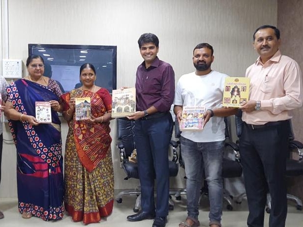 Junagadh District Development Officer calling for education by building ...