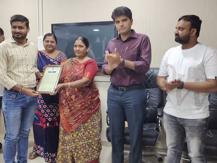 Junagadh District Development Officer calling for education by building ...