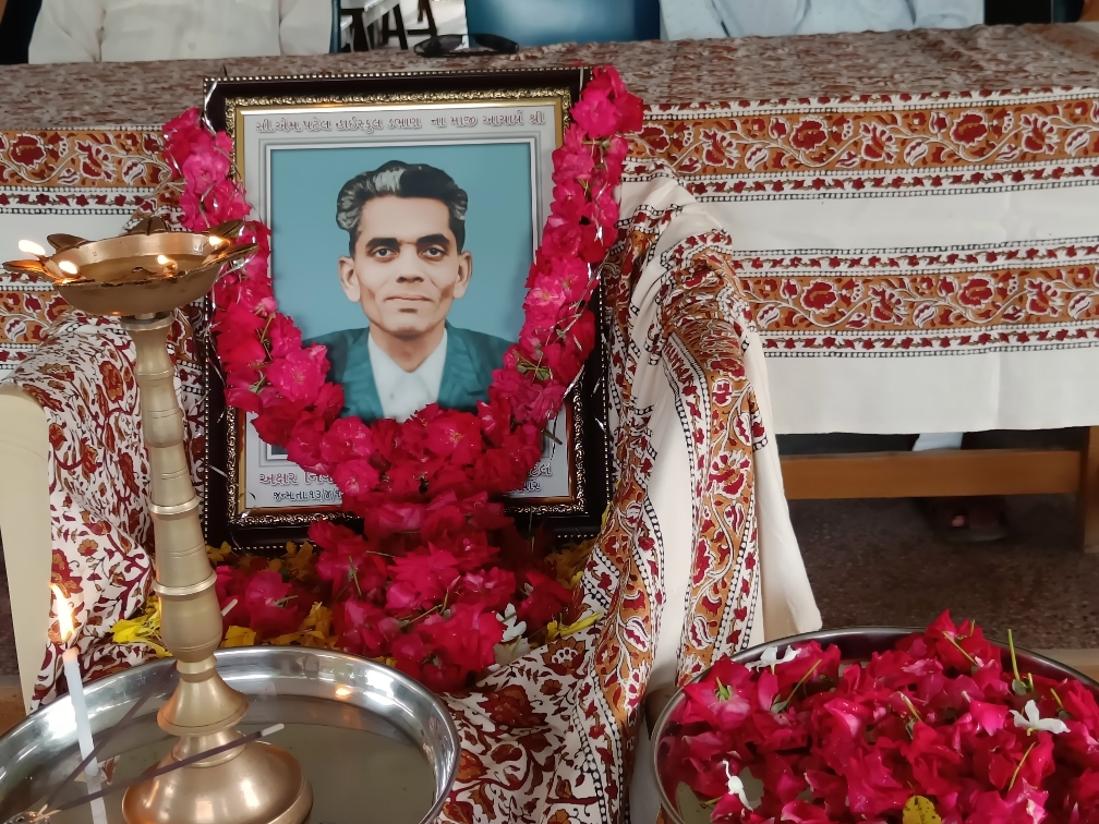 Former Principal of CM Patel High School of Dabhan village in Nadiad ...