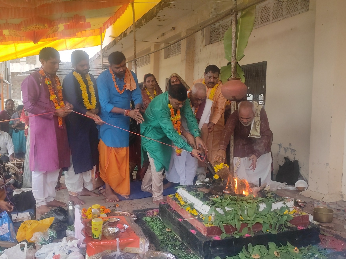 In the Shirdinagar society of Visnagar, in the month of Shravan, a ...