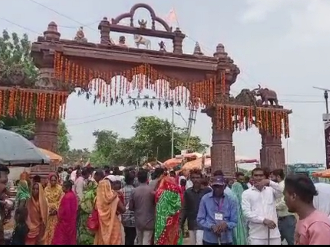Today thousands of devotees flocked with dhaja-neja on the occasion of ...