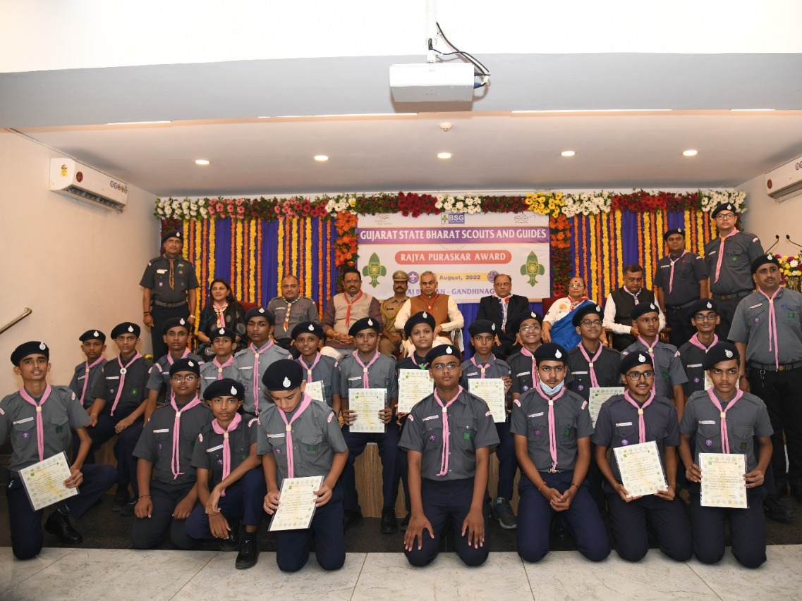 Banaskantha students who cleared the Scout Guide exam were awarded ...