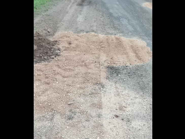 Potholes on border roads in Lakhpat were filled by BSF personnel ...