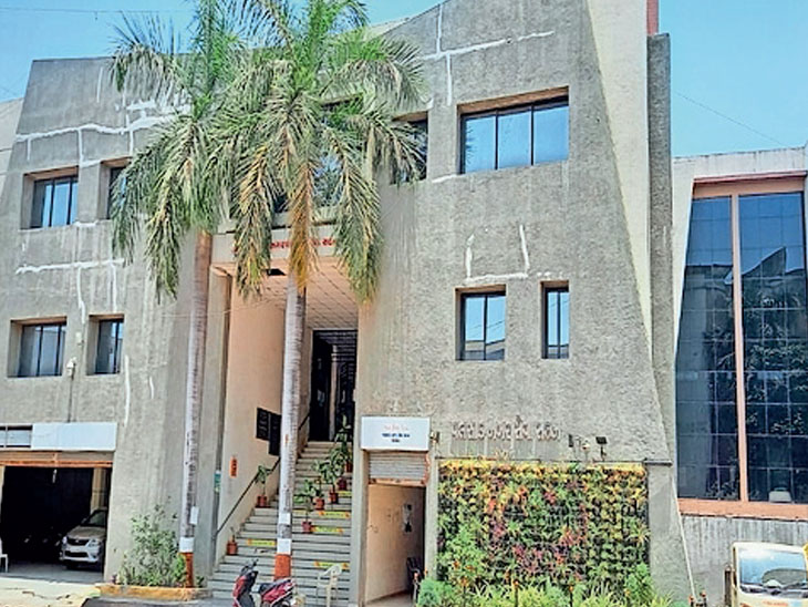 200 construction files pending without action in Valsad Municipality ...