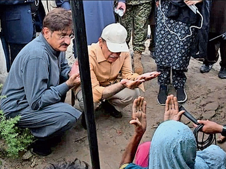 Pakistan's floodwaters intrude into Kutch desert: Border villagers of ...