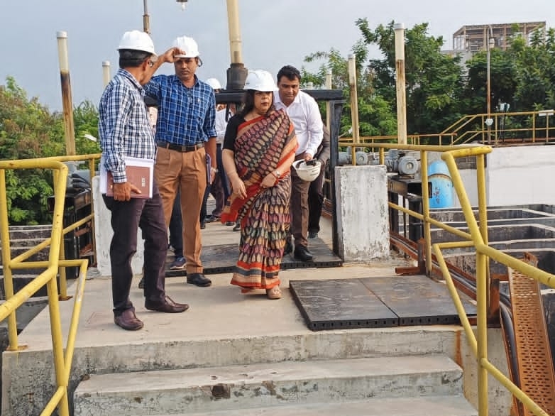 Environment and Climate Department Secretary Leena Nandan inspected the ...
