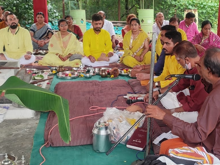 Devotees feel blessed to have darshan of Shriji in Ganesha temples of ...