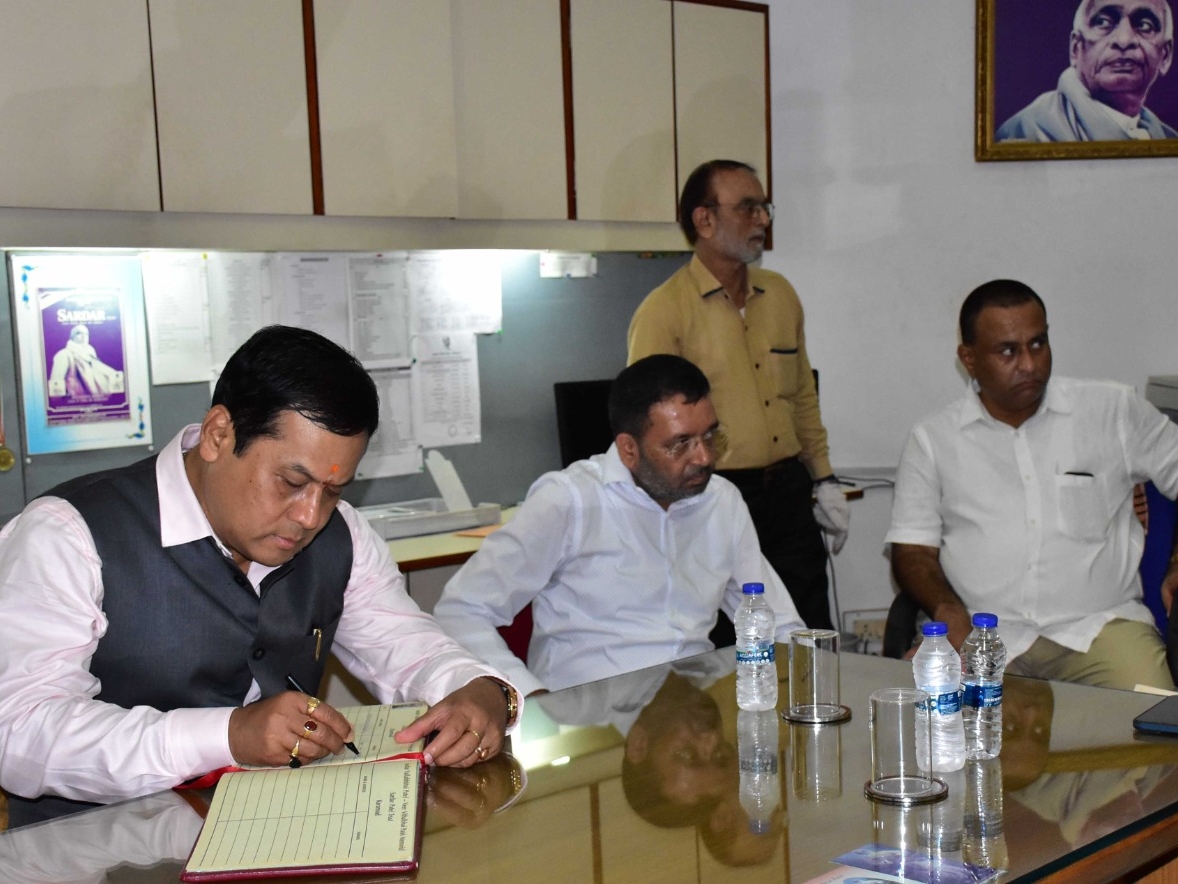 Union Minister for Ports and Shipping Sarvanand Sonowal visited the ...
