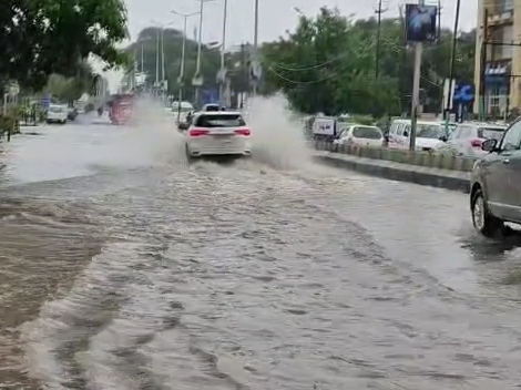 Rain in Valsad for third day in a row, 23 causeways blocked by rain ...