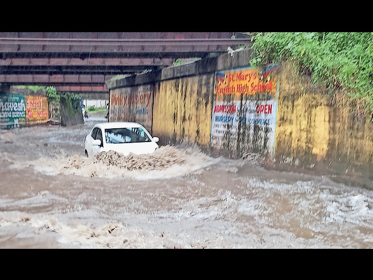 Valsad overflowed over 80 causeways with 113 inches of rain, the first ...