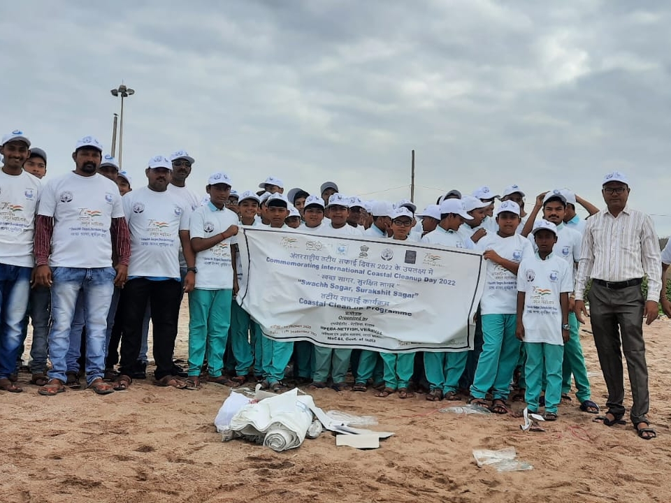 જૂનાગઢમાં 'સ્વચ્છ સાગર સુરક્ષિત સાગર' અંતર્ગત દરિયા કિનારે સફાઈ અભિયાન ...
