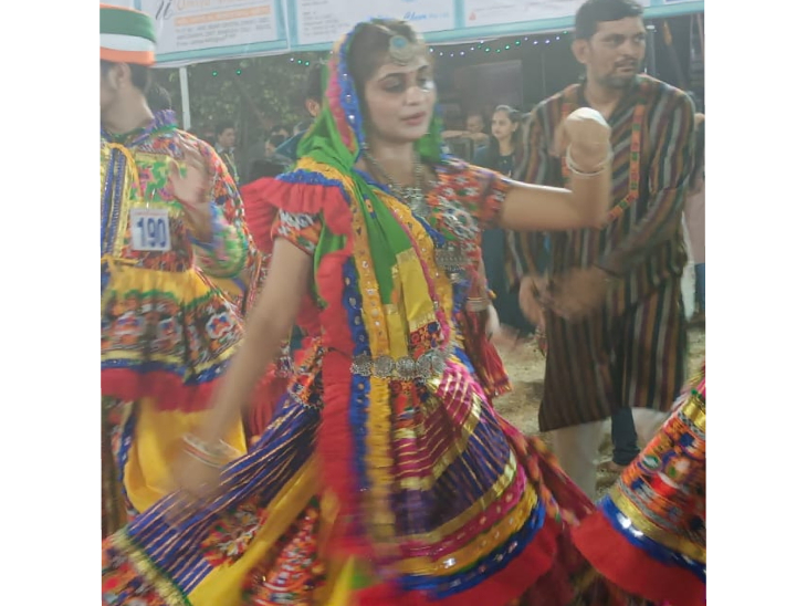 Amidst the bustle of the fourth Norte Garba in Ankleshwar, the players ...