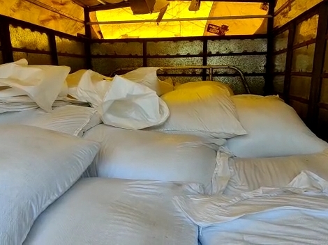 1950 kg of unbilled and unbranded rice and 80 kg of Tuvar dal from ...