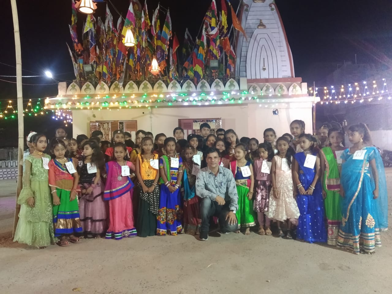 Garba Ramadi communal unity exemplified by Muslim teacher of Sadbhavana ...