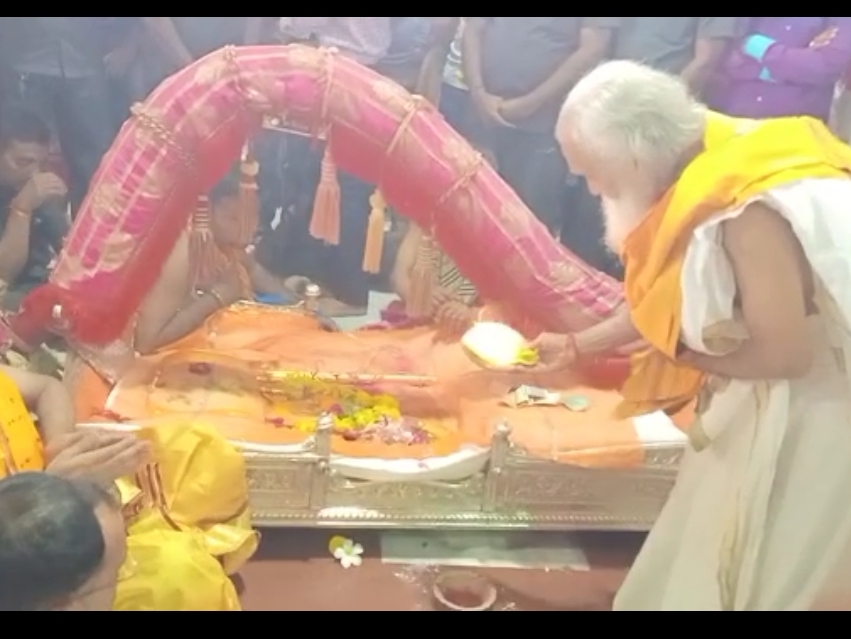 Shastra Pooja was held at Ranchhodraiji temple in Dakor, a legendary ...