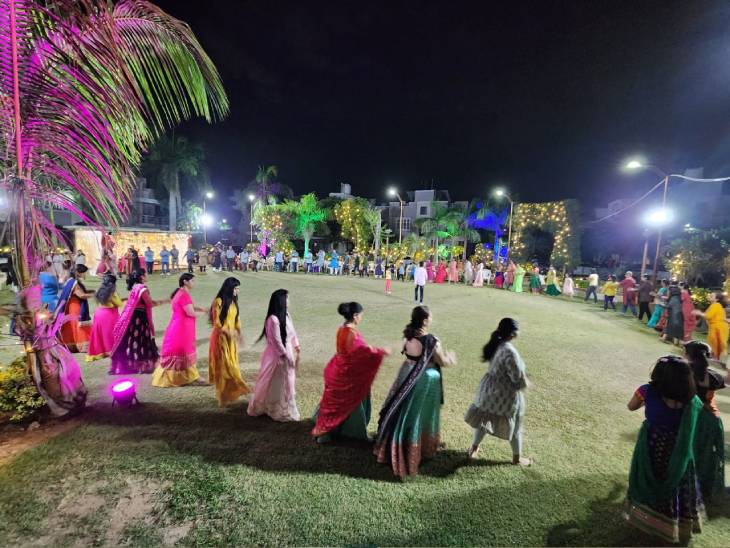 Garba partners became life partners as soon as they learned Garba in ...