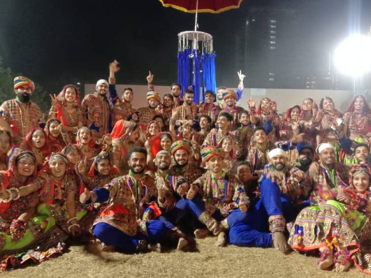 Life partner who became Garba Group in Ahmedabad today became Garba ...